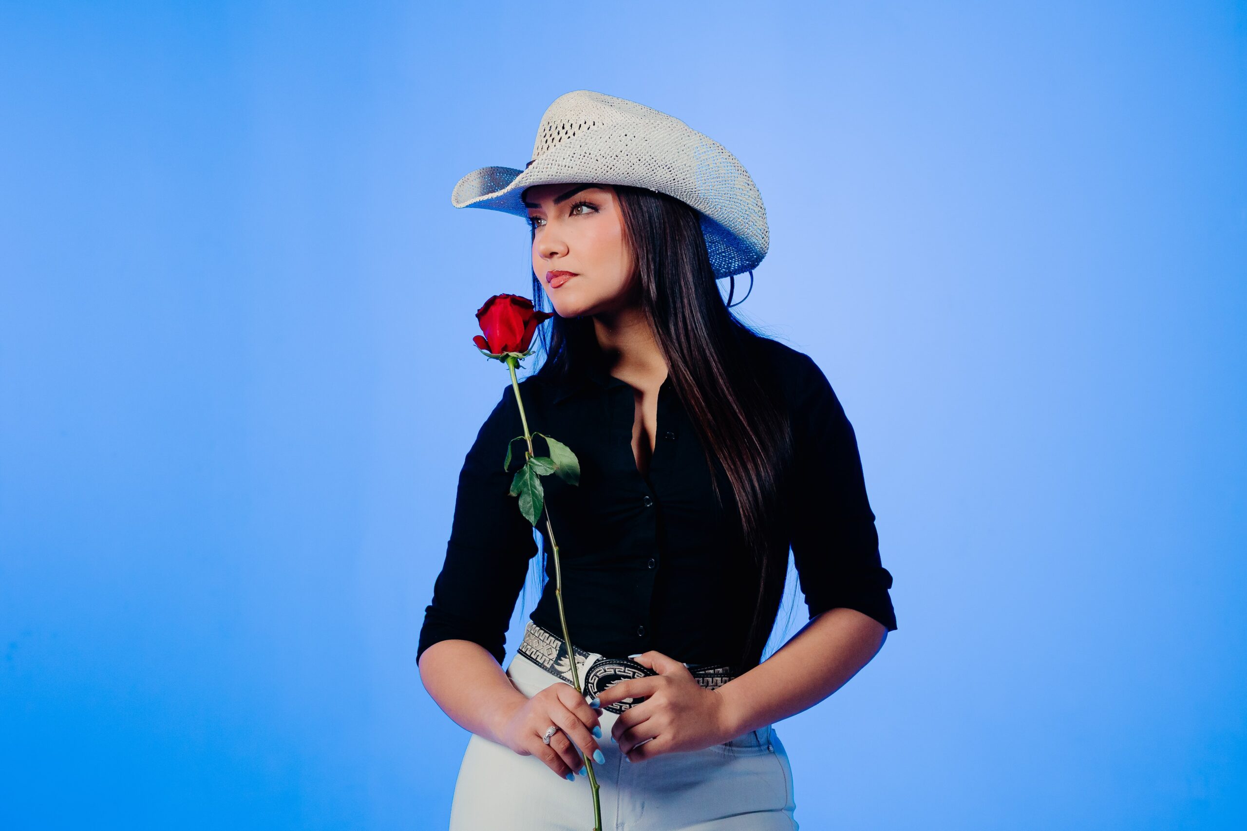 Alanys Lagos lanza su primer EP “En desamor también se baila ...
